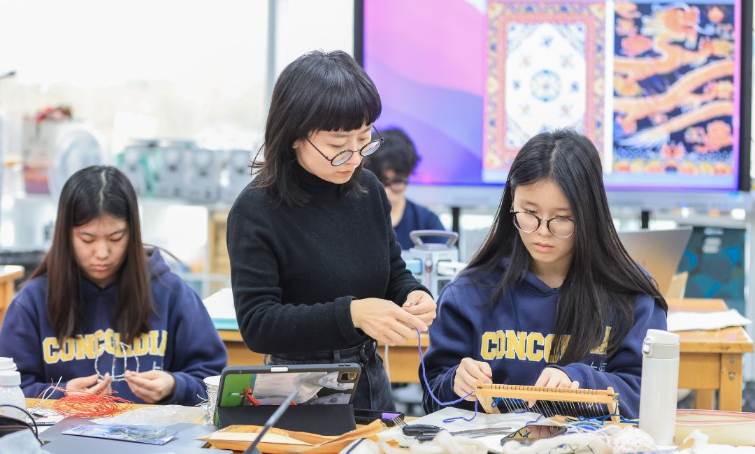 Creative Fusion: Concordia Students Learn from Artist Bi Rongrong